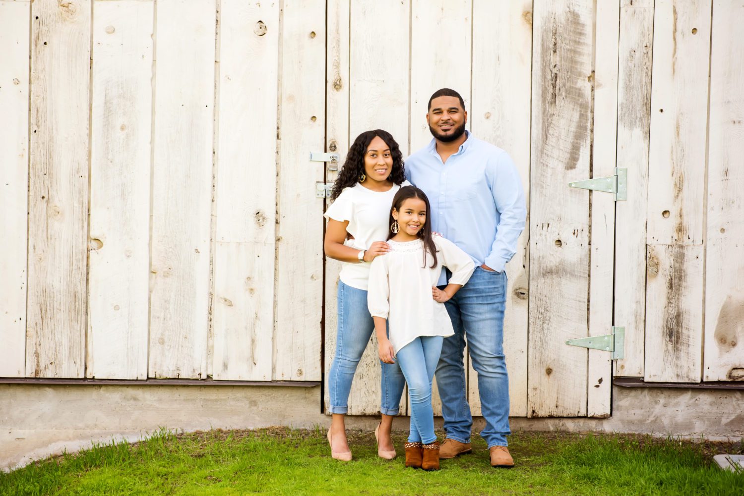Rustic Family Portraits at Bernal Ranch Park - Steven Cotton Photography