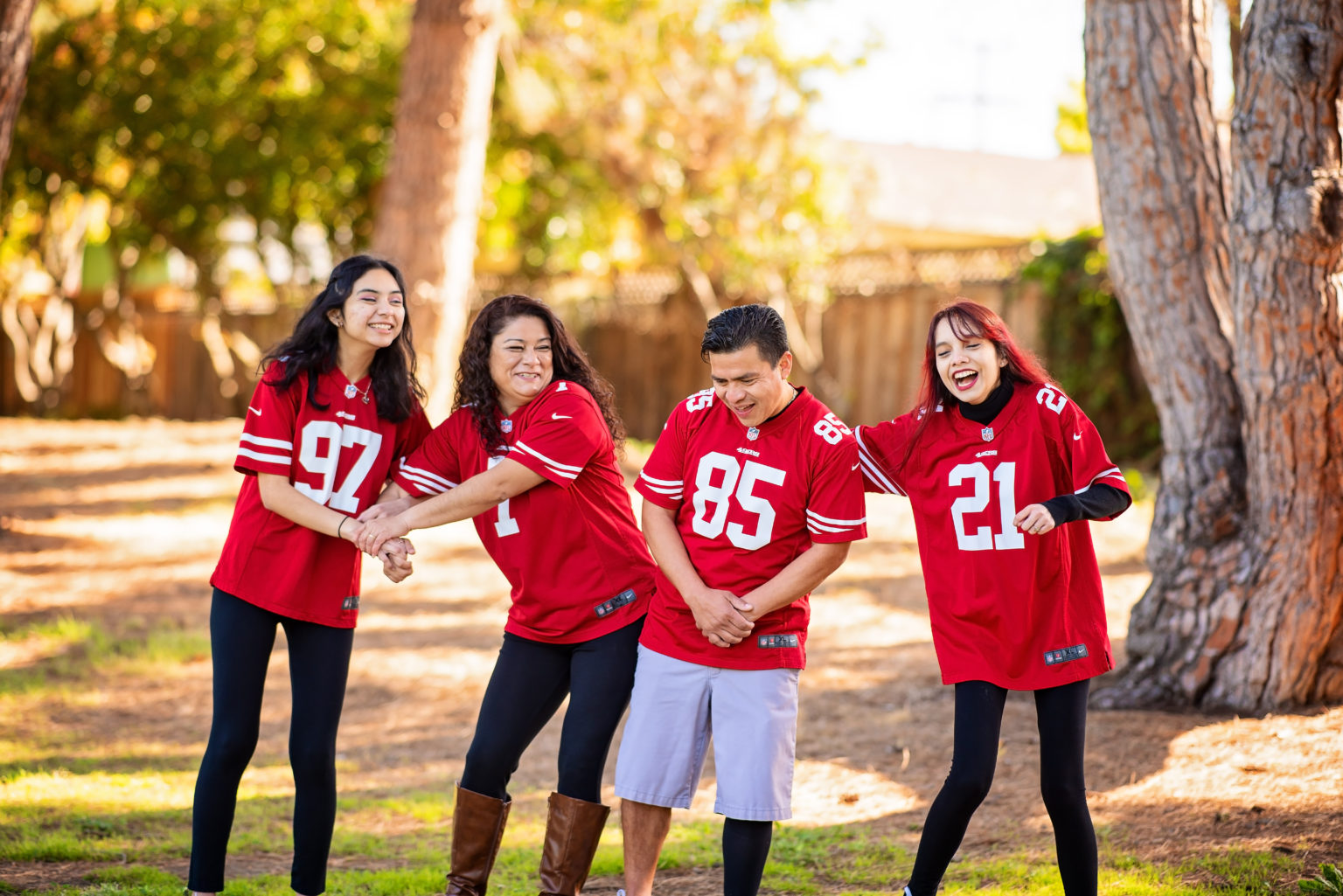 5 Ways To Have Fun Taking Family Pictures - Steven Cotton Photography